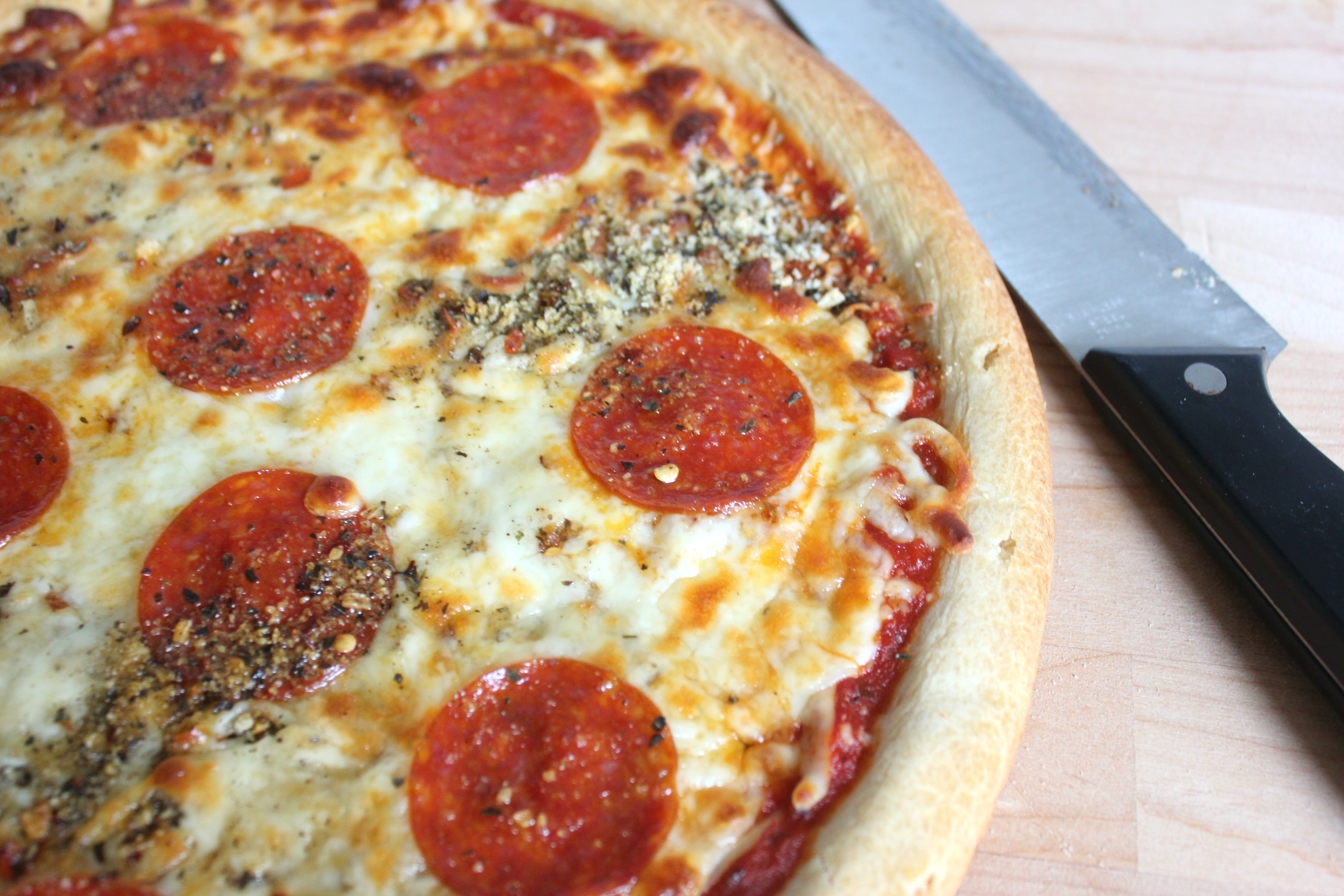 Easiest Pizza EVER - Budget Savvy Diva