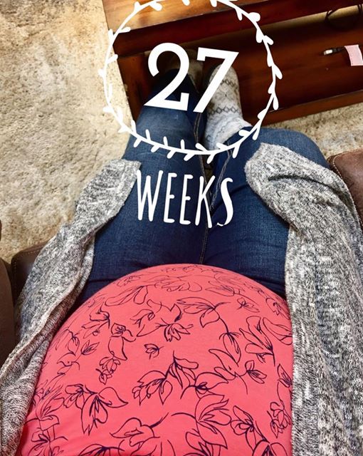 Sneak Peek of 27 Week Twin Baby Bump - Budget Savvy Diva