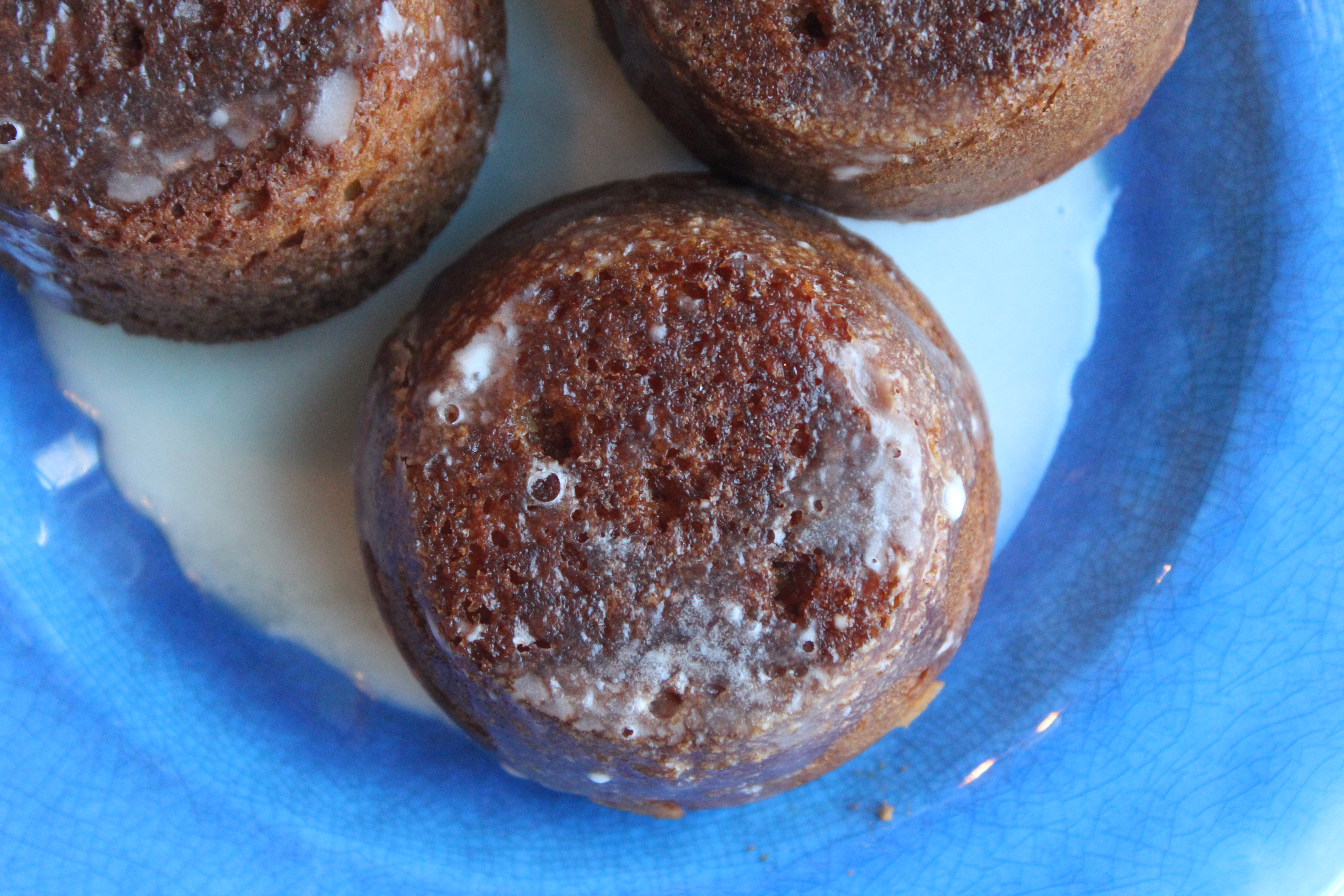 Tea Soaked Mini Cakes - Budget Savvy Diva