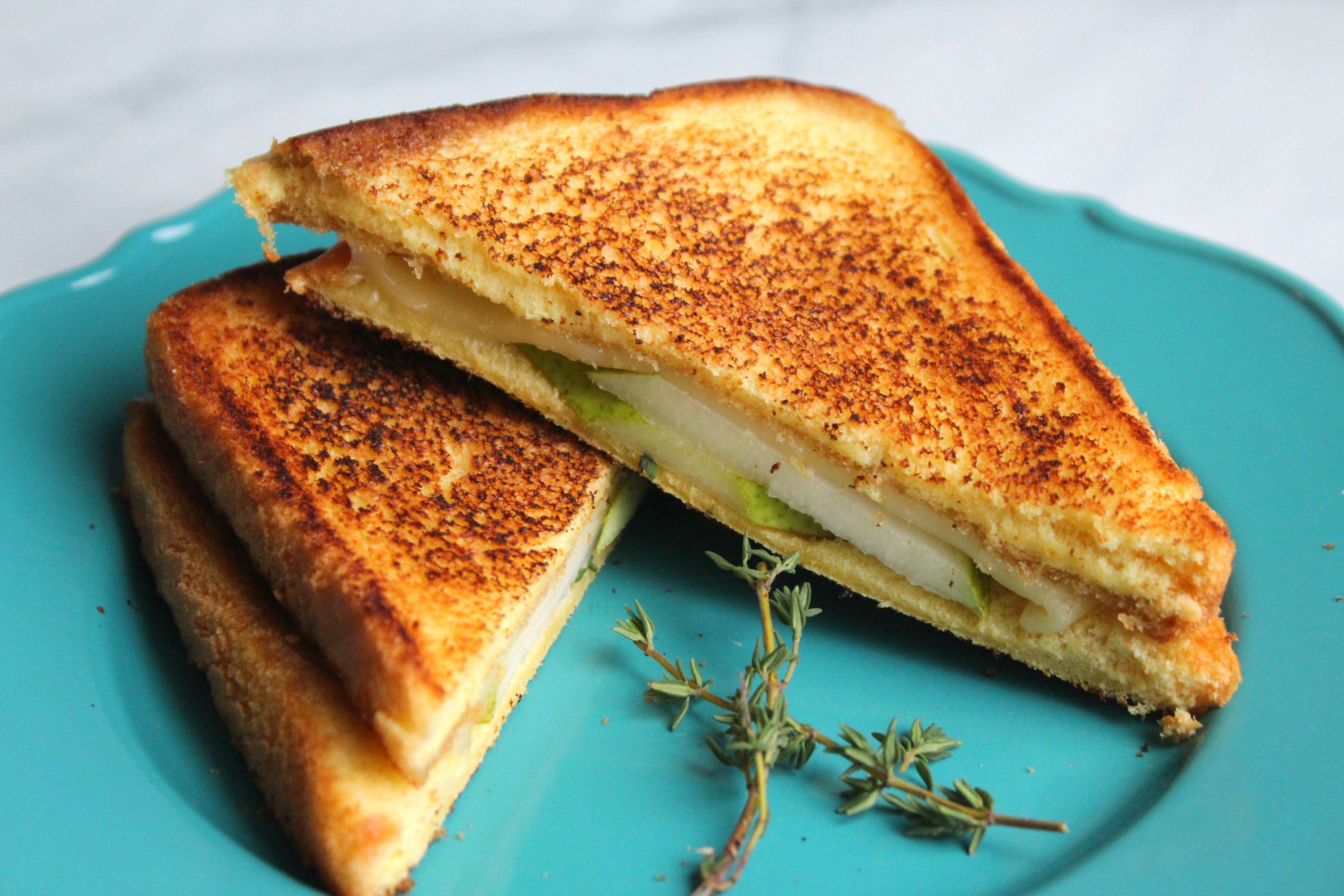 Grilled Cheese with Thyme and Pear - Budget Savvy Diva