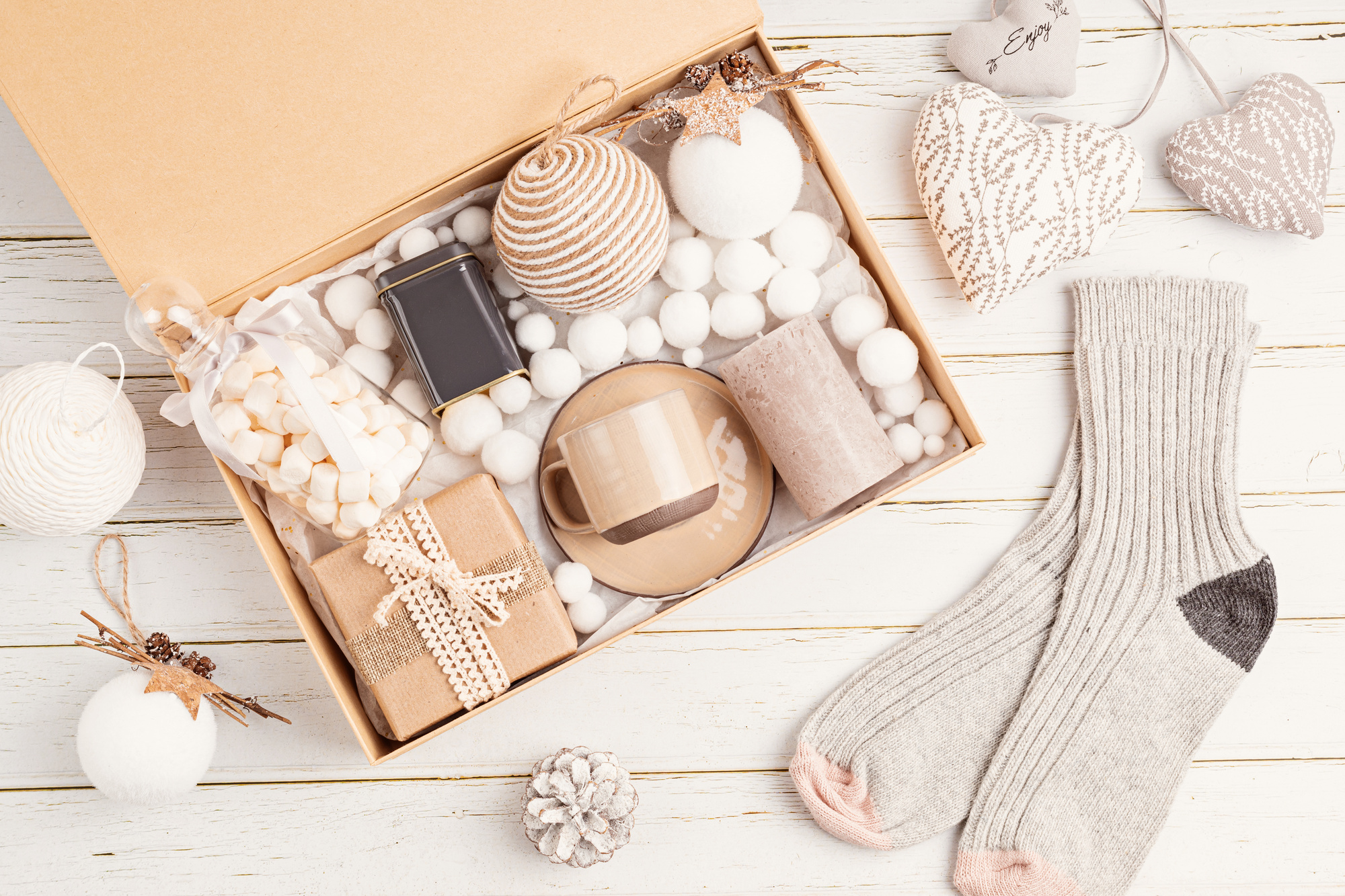 5 Unique And Cozy Gifts For Winter - Budget Savvy Diva