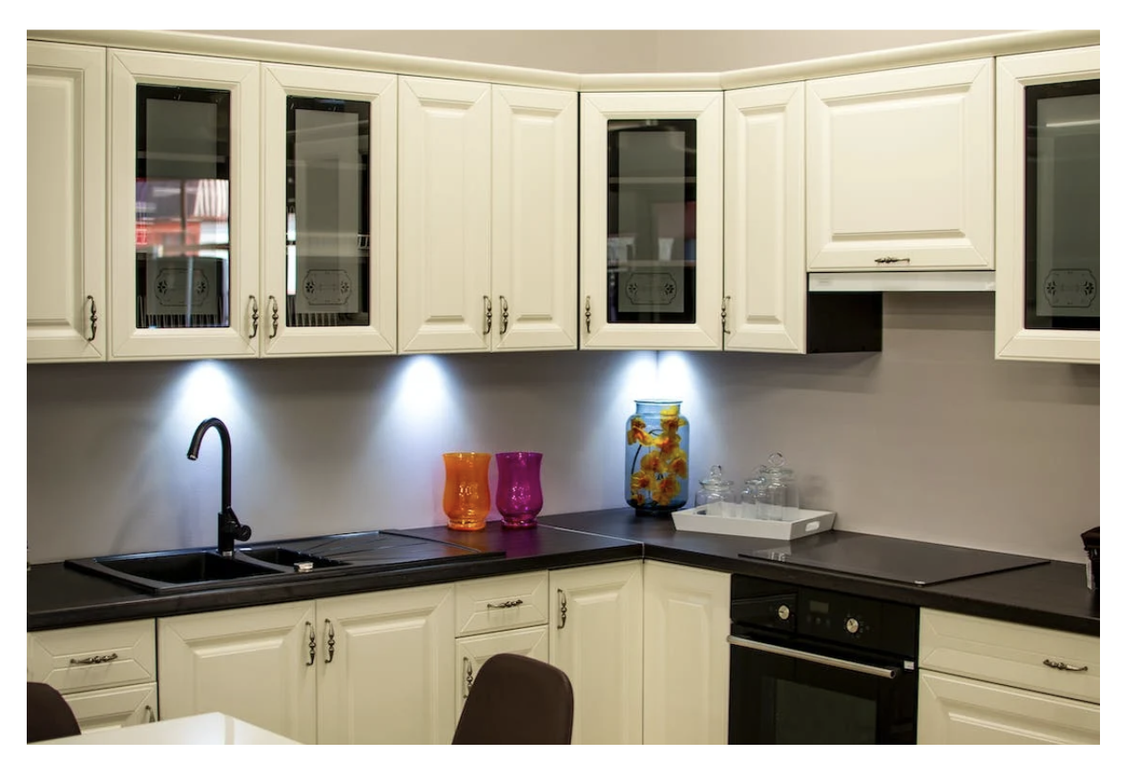 How to Pick Kitchen Cabinets That Will Last the Next 40 Years - Budget ...