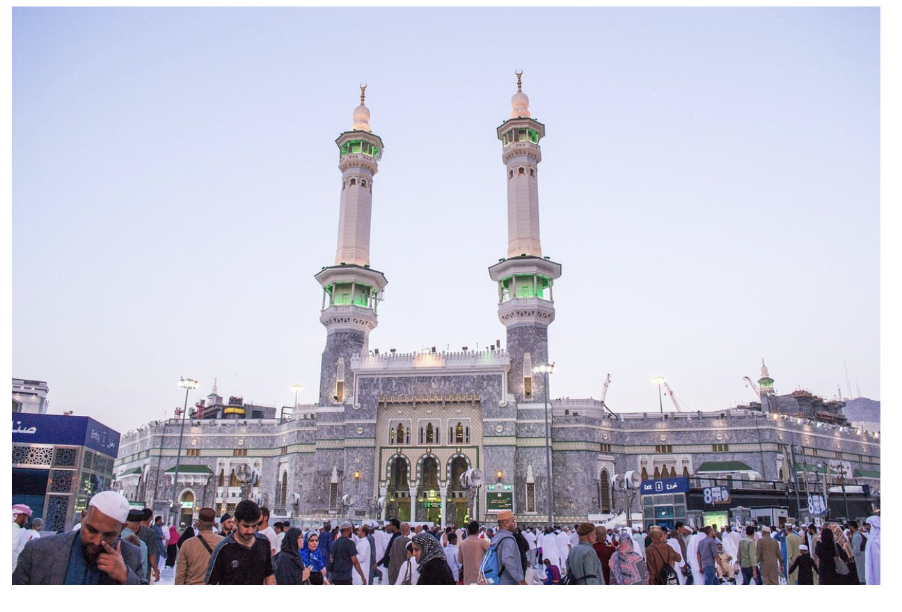 Visual Journey through Saudi Arabia's Historic Landmarks: Capturing the ...