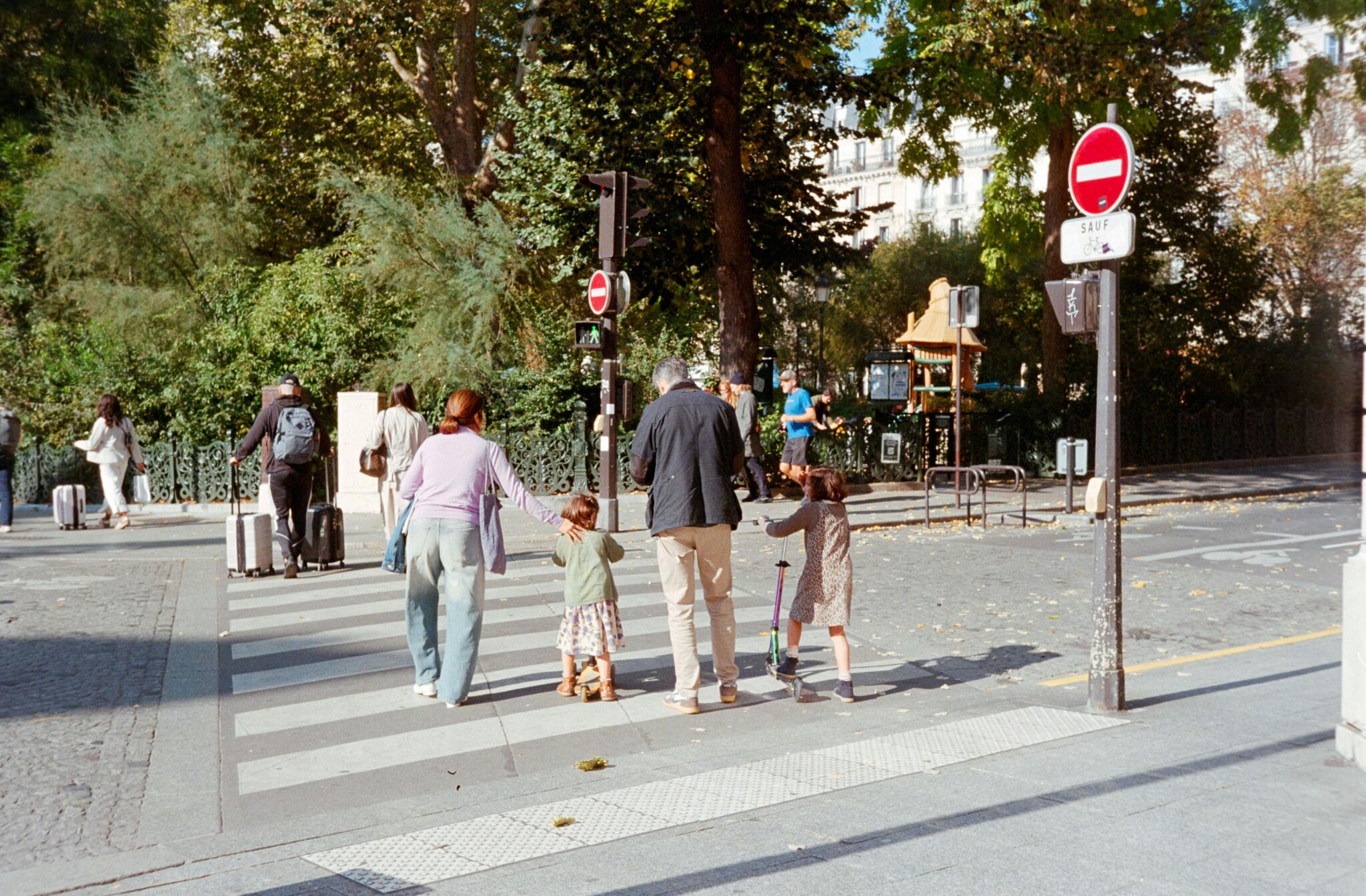 Clever Ways to Turn a Family Visit into a Vibrant Weekend Getaway ...